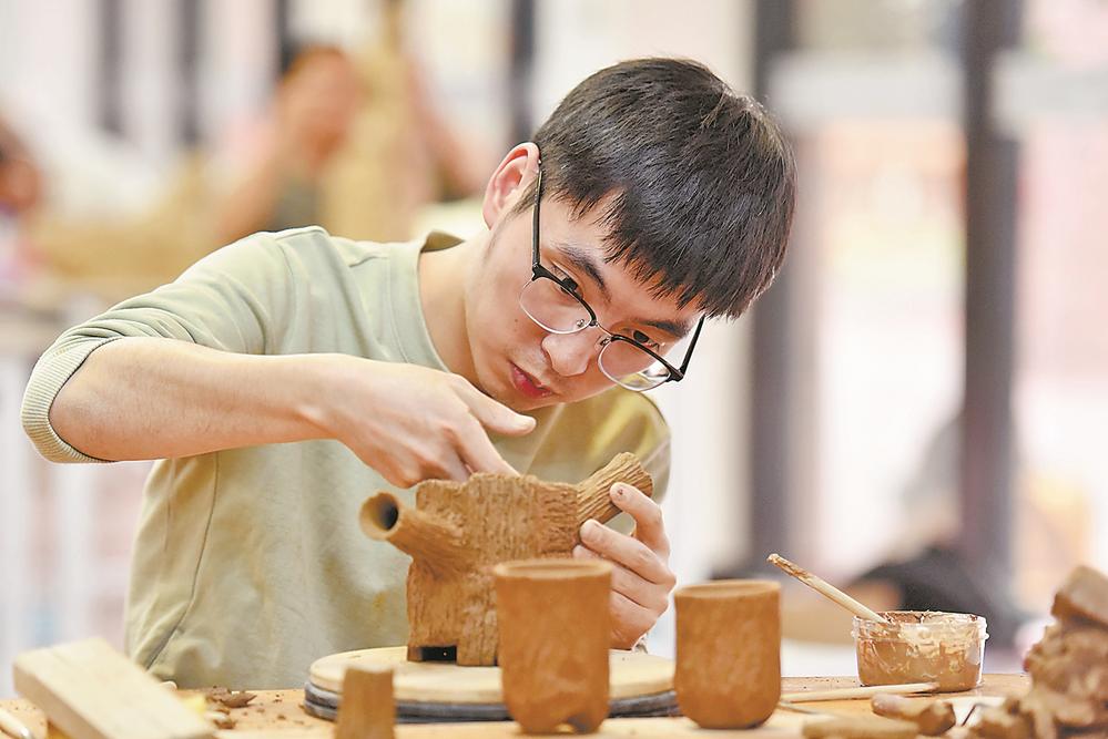 陶瓷产品设计师，德化技能比武_ 图片信息_福建省人民政府门户网站